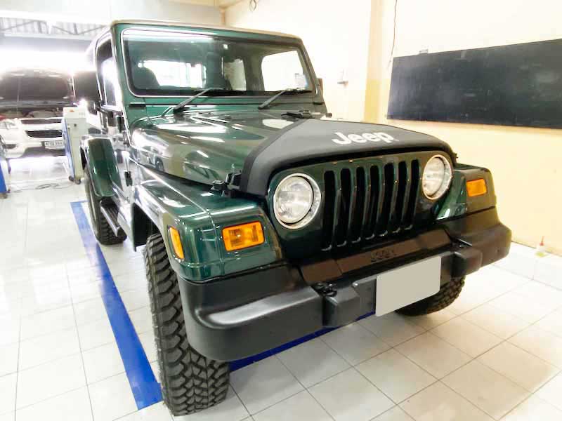 ซ่อมแอร์รถ jeep Sahara แอร์ไม่เย็น มีแต่ลม เกิดจากระบบไฟ
